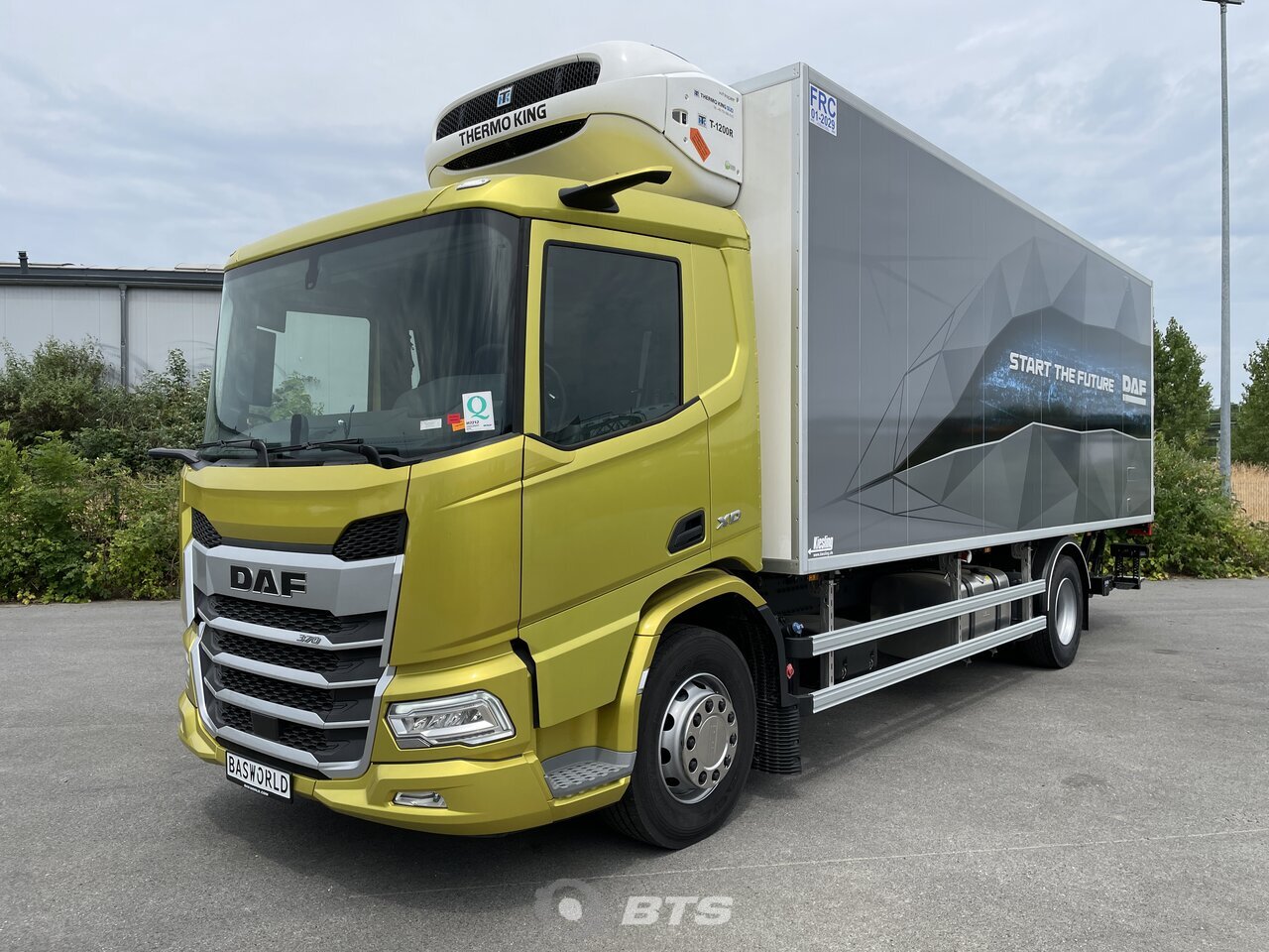 DAF XD 370 4X2 Kiesling Refrigerated Truck - BAS World