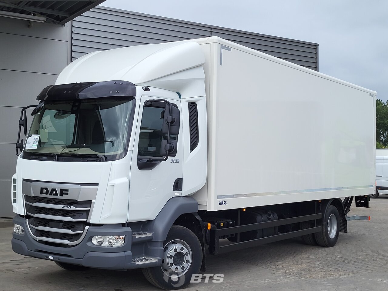 DAF XB 290 4X2 Saxas MKD 73-M-E Box body truck - BAS World