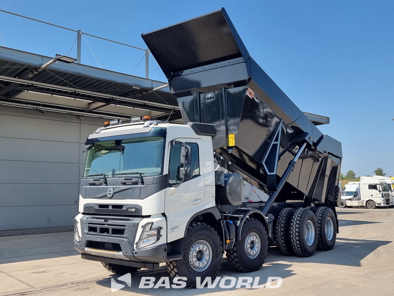 Volvo FMX 500 8X4 AJK Tipper - BAS World