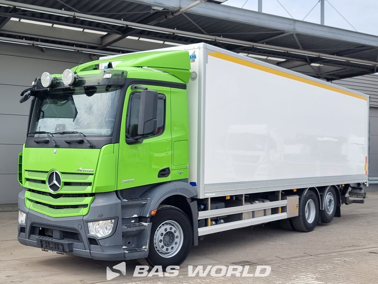 Mercedes Antos 2533 6X2 Skab Carrosseries fourgons - BAS World