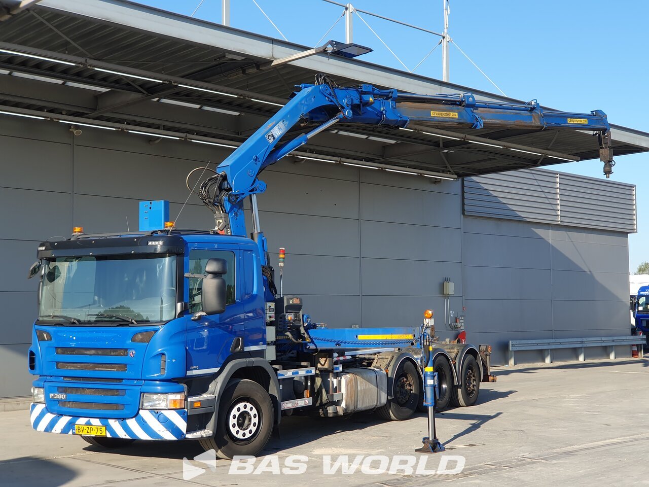 Scania P380 8X2 VDL Type: S-20-6200 haakarm vrachtwagen - BAS World