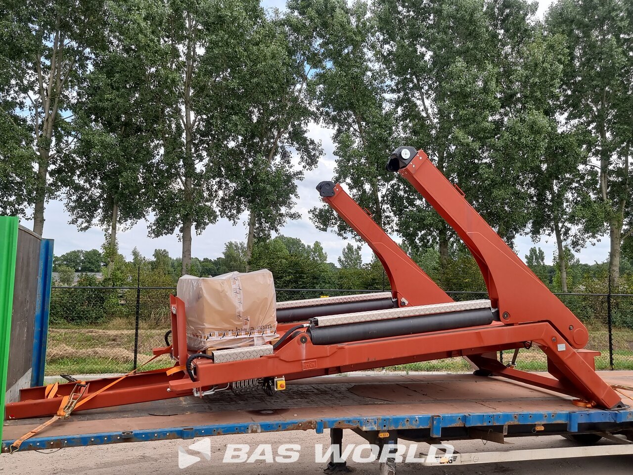 HYVA NG2014 TAXL 6X2 Skip loader Truck New Skip loader Truck - BAS World