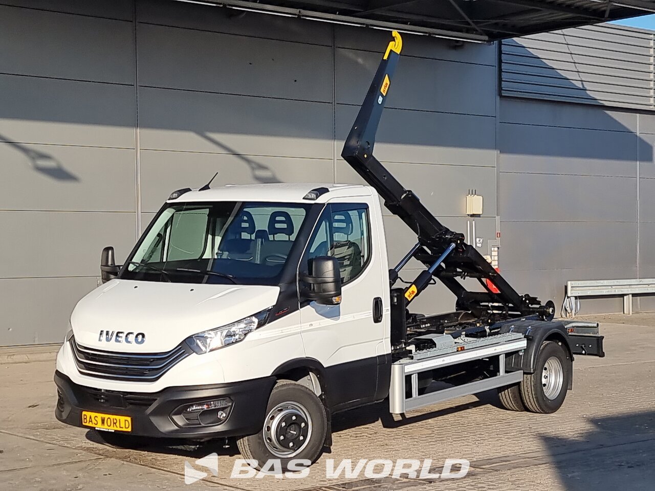 Iveco Daily 70C18 LCV Benne Nouveau LCV Benne - BAS World