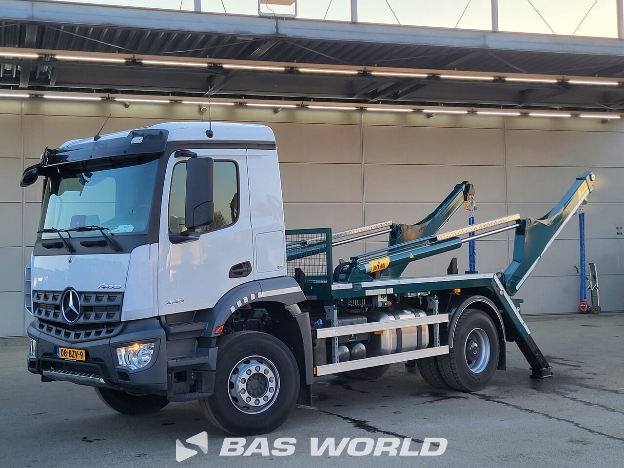 Mercedes Arocs 2136 4X2 Skip loader Truck 2025 Skip loader Truck - BAS ...