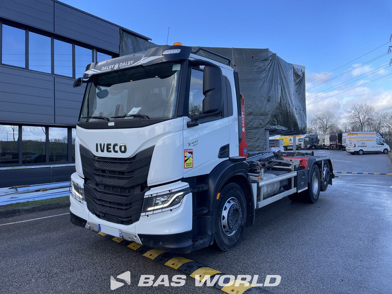 Iveco X-Way 460 6X2 Dalby Type : XHM3 20 haakarm vrachtwagen - BAS World