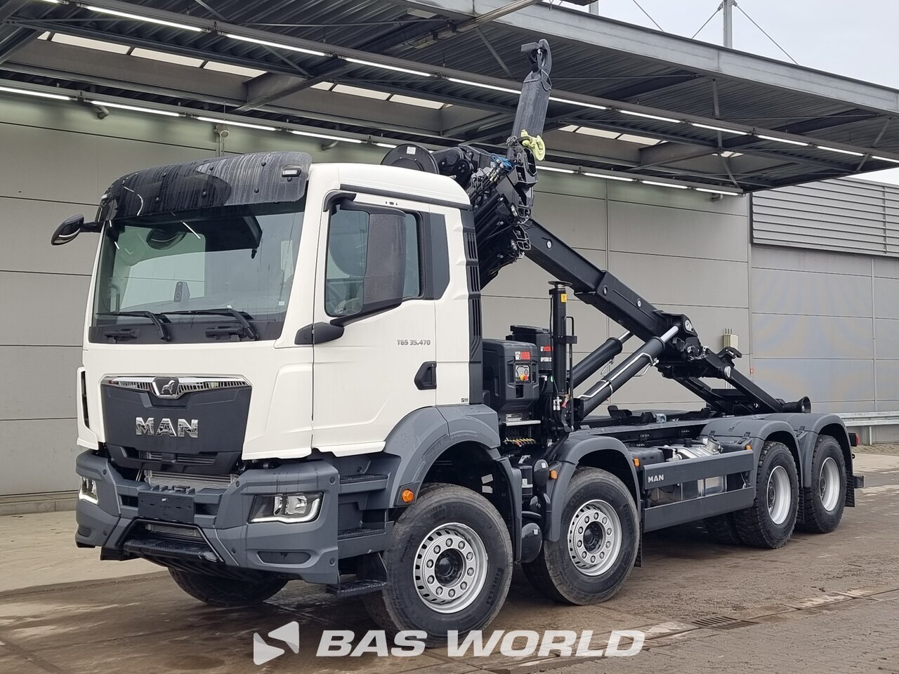 MAN TGS 35.470 8X4 HIAB MULTILIFT hooklift truck - BAS World