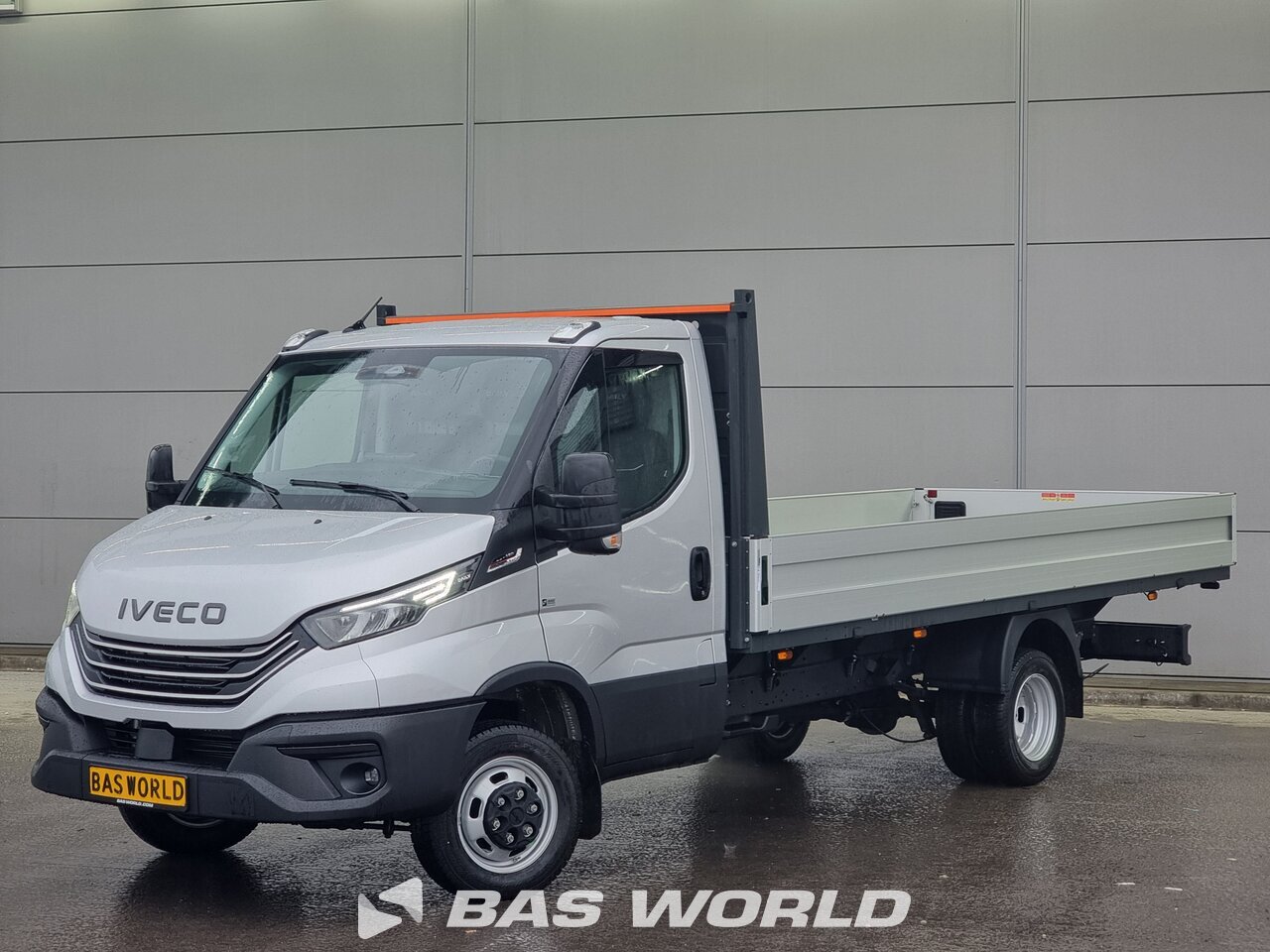 Iveco Daily 35C18 LCV Boîte ouverte 2024 LCV Boîte ouverte - BAS World