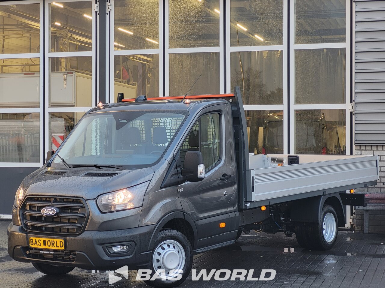 Ford Transit 165pk LCV Boîte ouverte 2024 LCV Boîte ouverte - BAS World