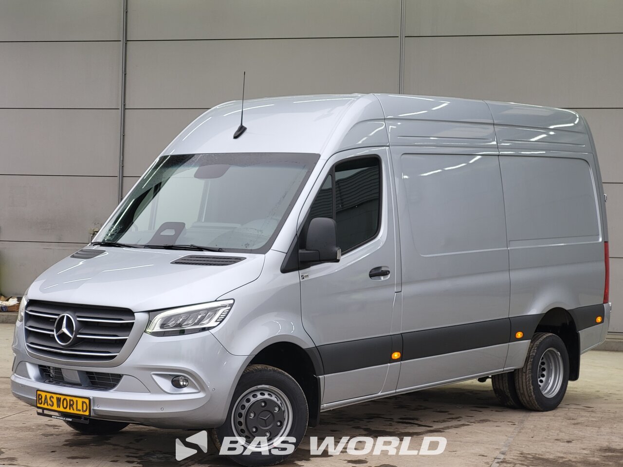 Mercedes Sprinter 519 CDI Closed box van - BAS World