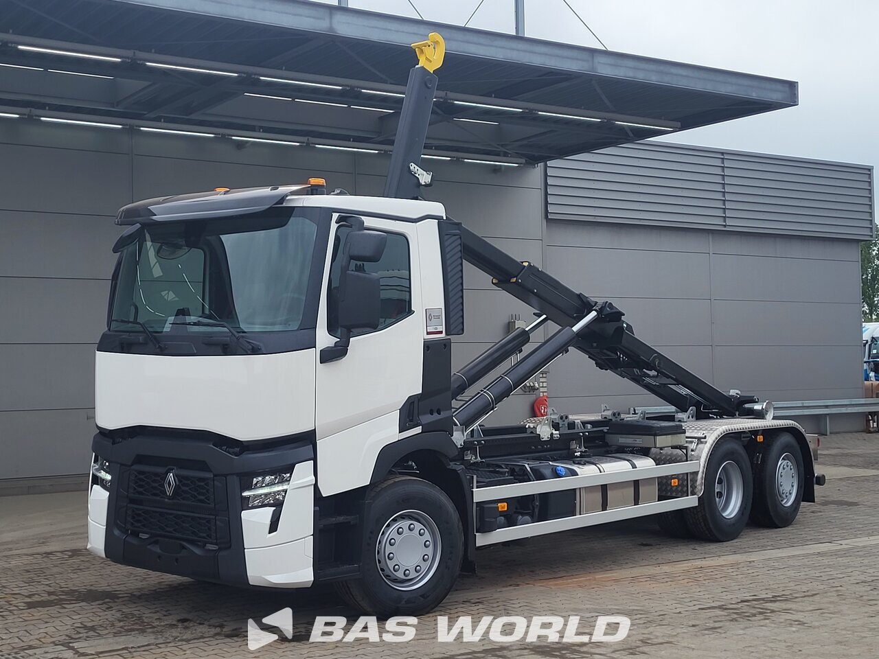 Renault T 480 6X2 Hyva 26-65 S hooklift truck - BAS World