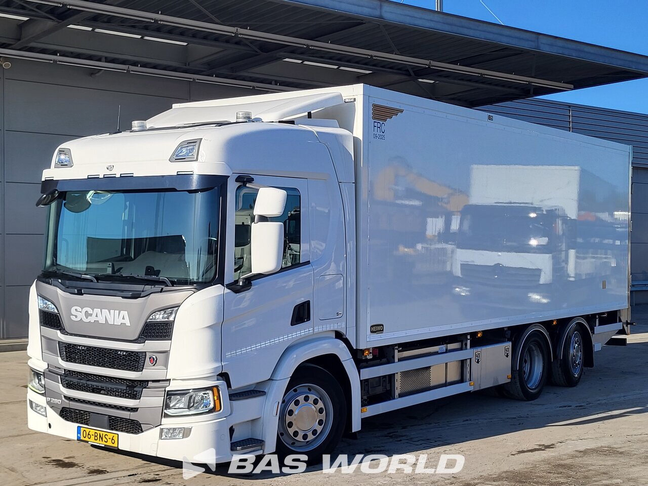 Scania P280 6X2 Heiwo Type: Isotherm Camión frigorífico - BAS World