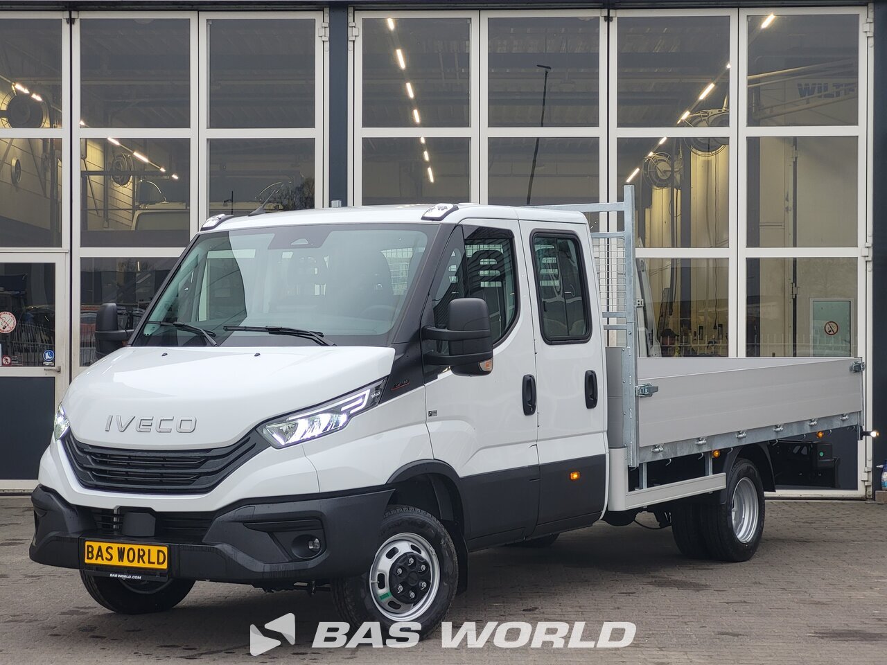 Iveco Daily 35C18 LCV Boîte ouverte 2024 LCV Boîte ouverte - BAS World