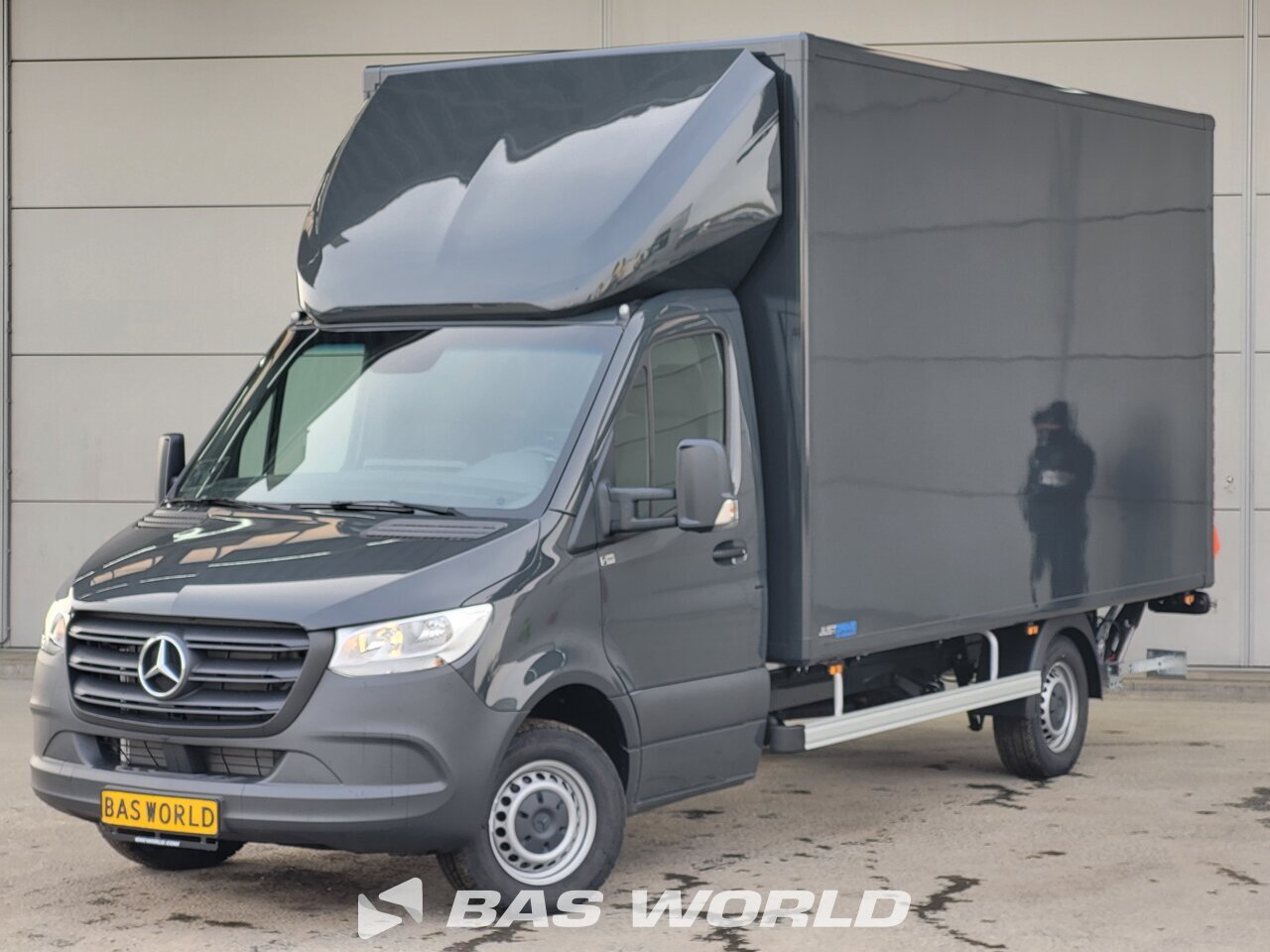Mercedes Sprinter 317 CDI Box body - BAS World