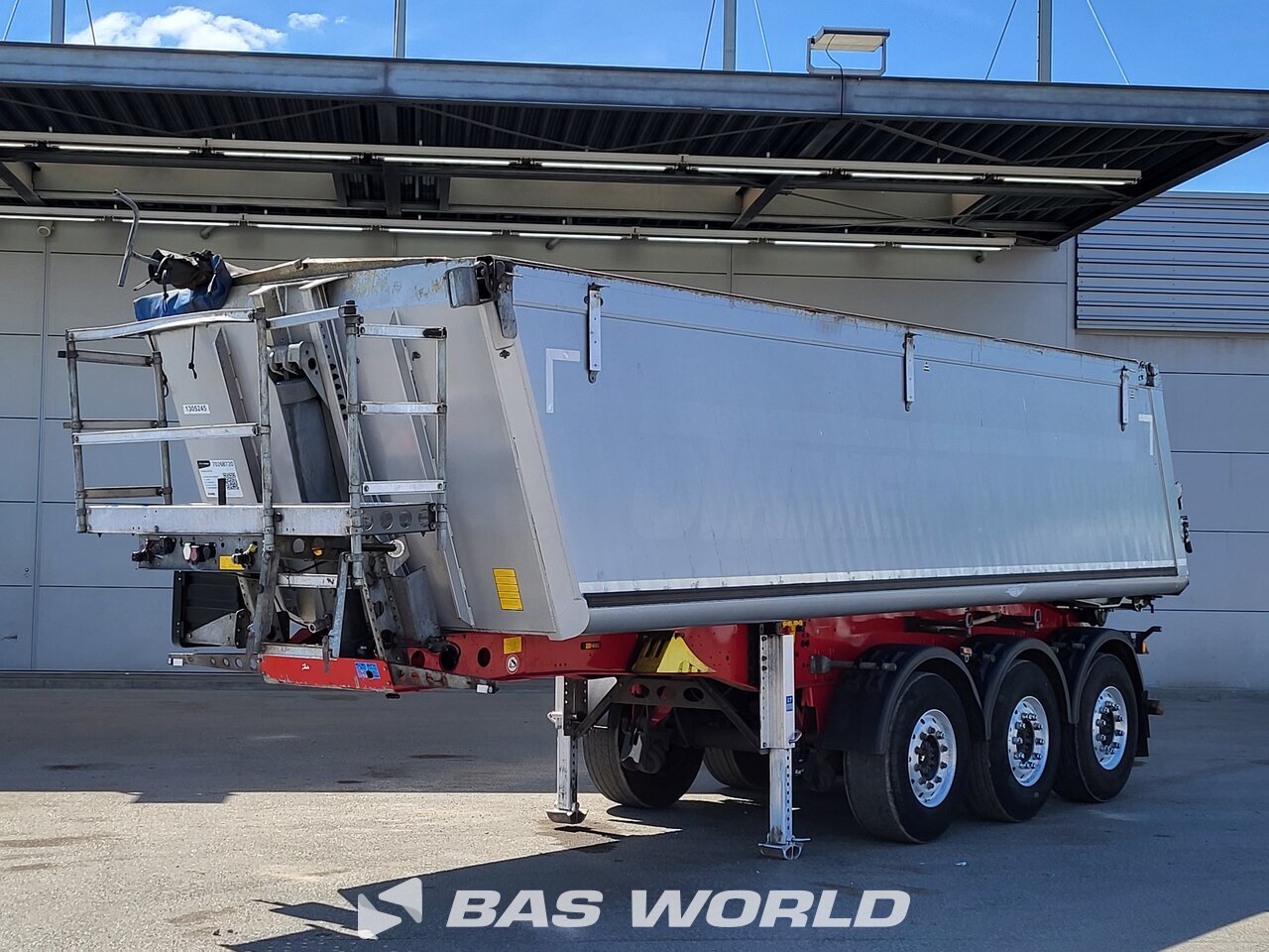 Schmitz Tipper - BAS World