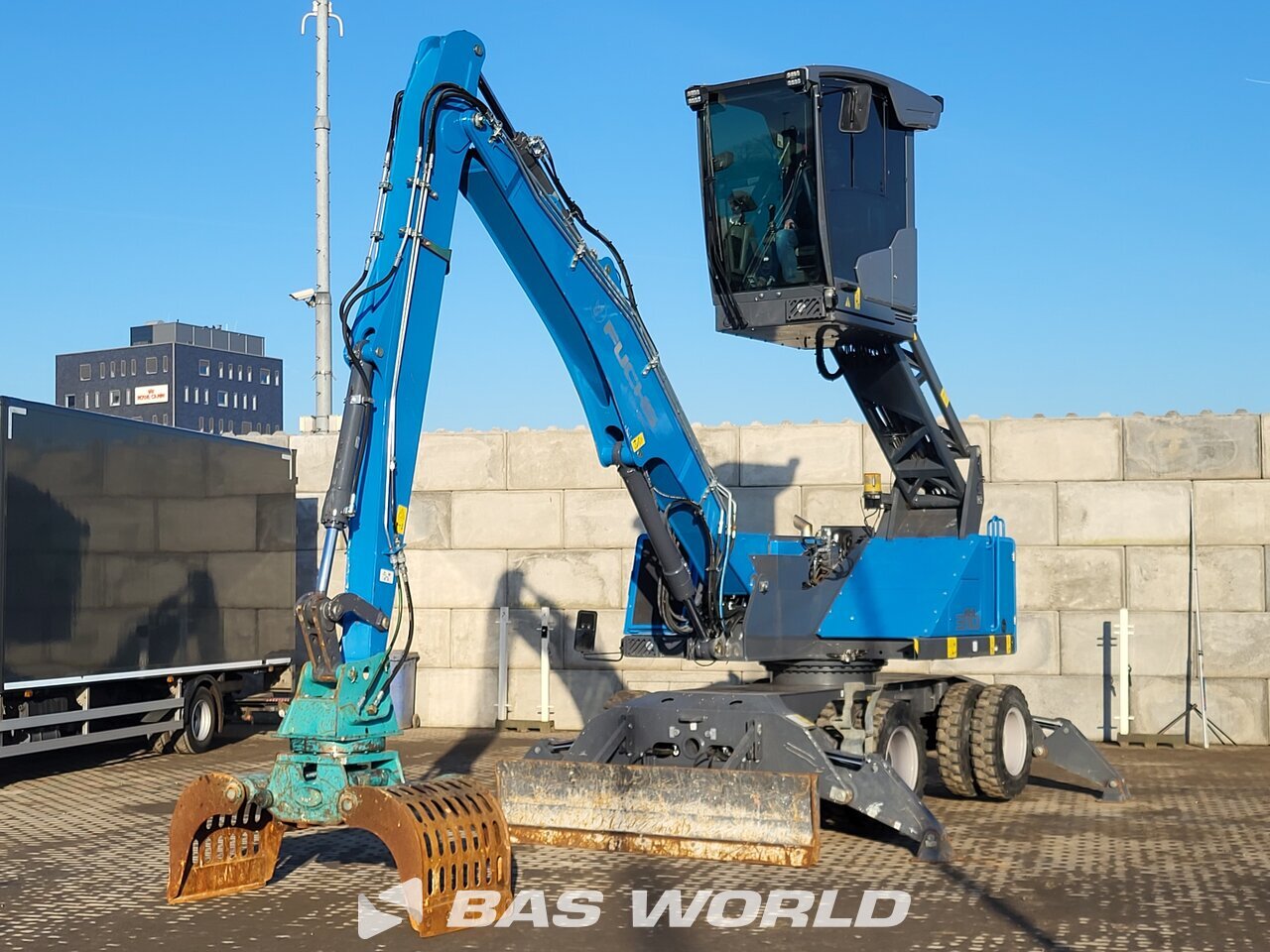 Fuchs MHL310 S5 Material handler - BAS World