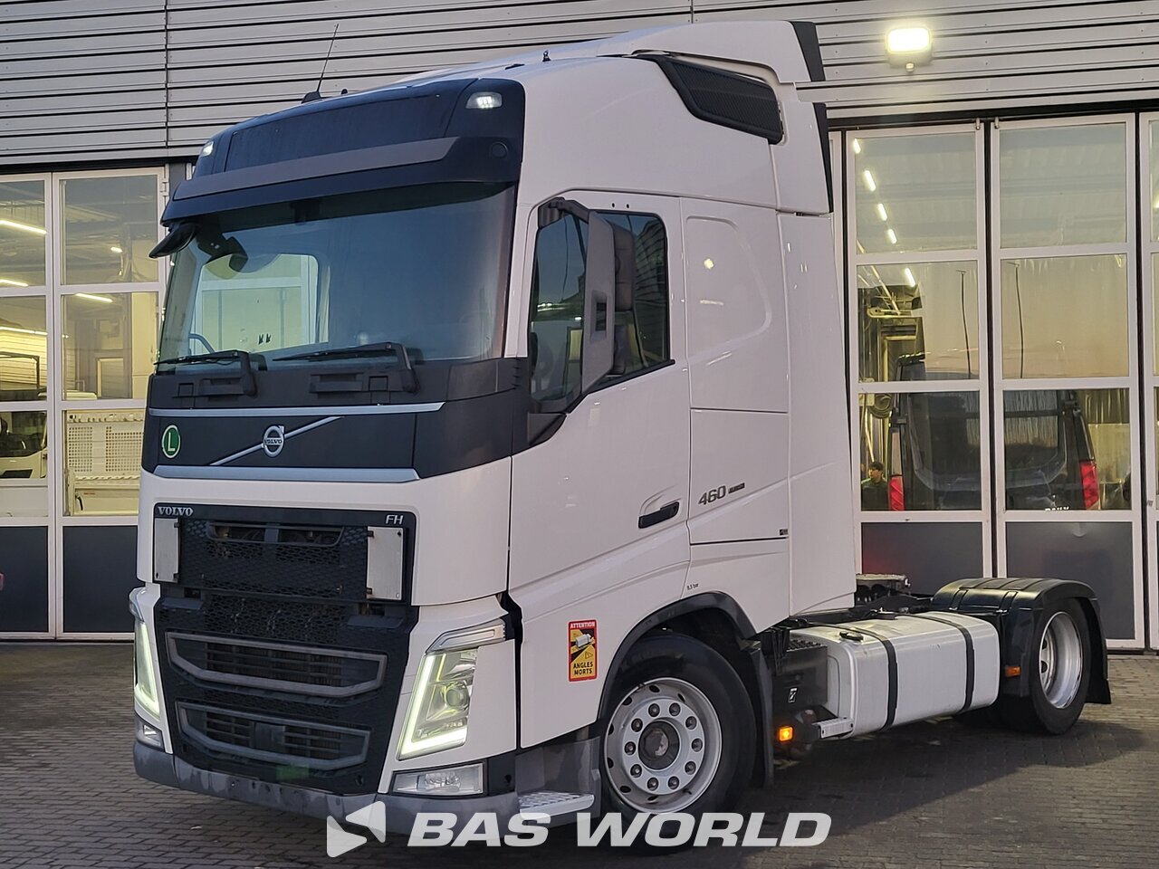 Volvo FH 460 4X2 Trekker - BAS World