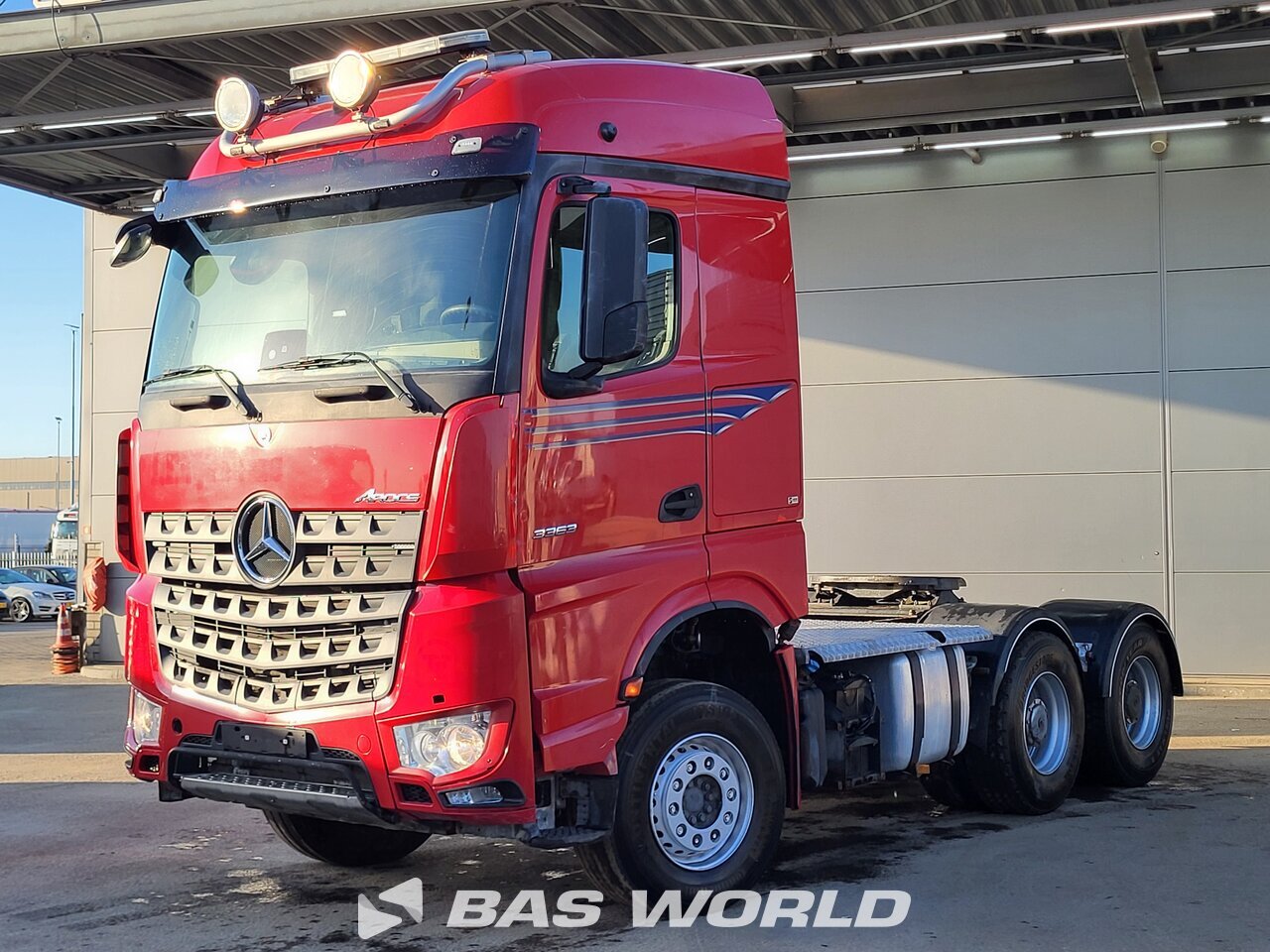Mercedes Arocs 3363 6X4 Trekker - BAS World
