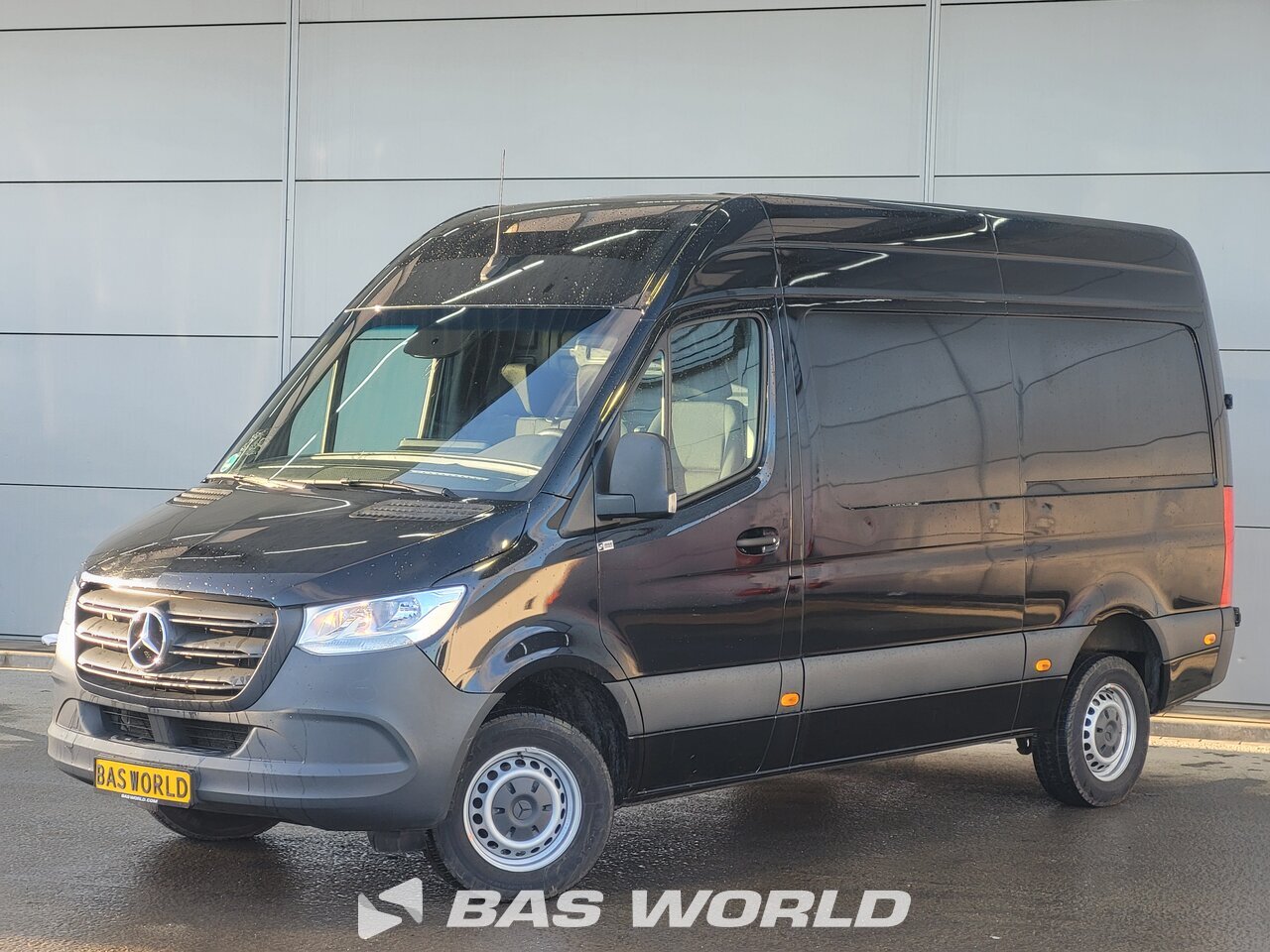 Mercedes Sprinter 317 CDI Closed box van - BAS World