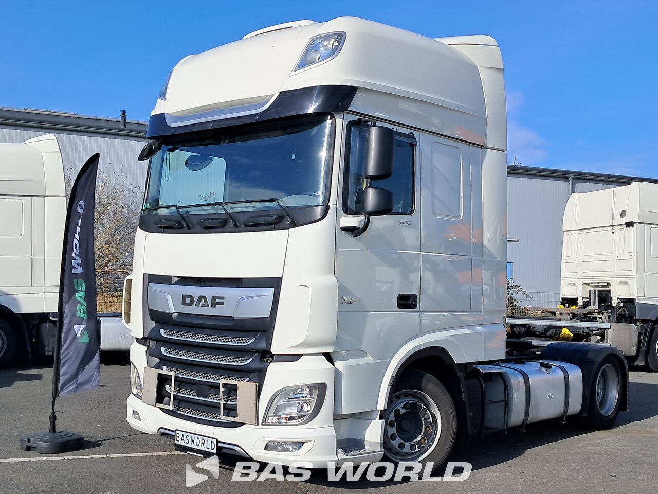 DAF XF 530 4X2 Mega Tractorhead 2021 Tractorhead - BAS World