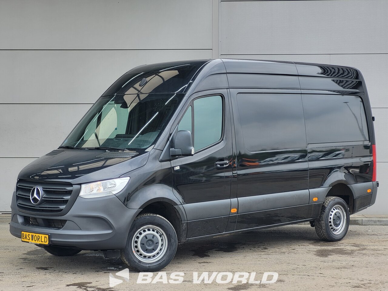 Mercedes Sprinter 317 CDI Closed box van - BAS World