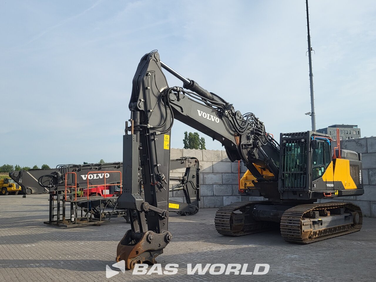 Volvo EC380 E HR Crawler excavators - BAS World
