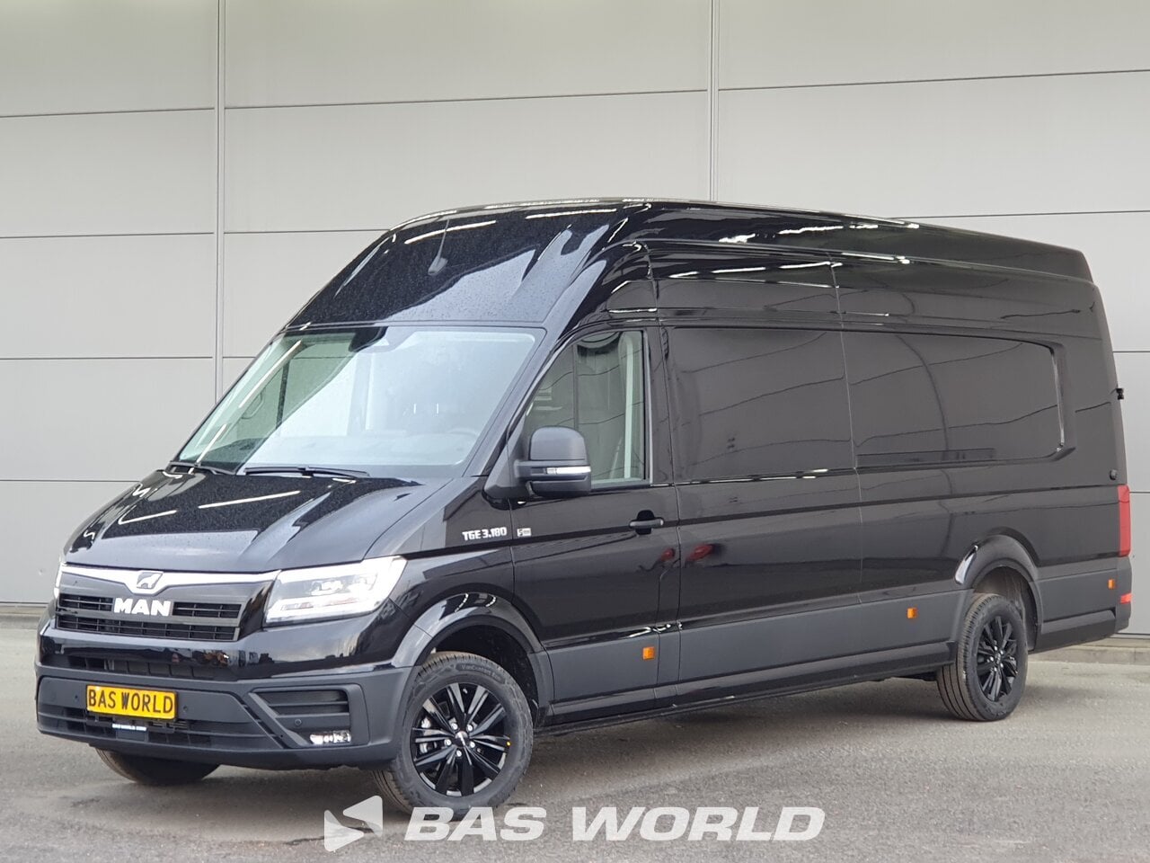 MAN TGE 3.180 Closed box van - BAS World