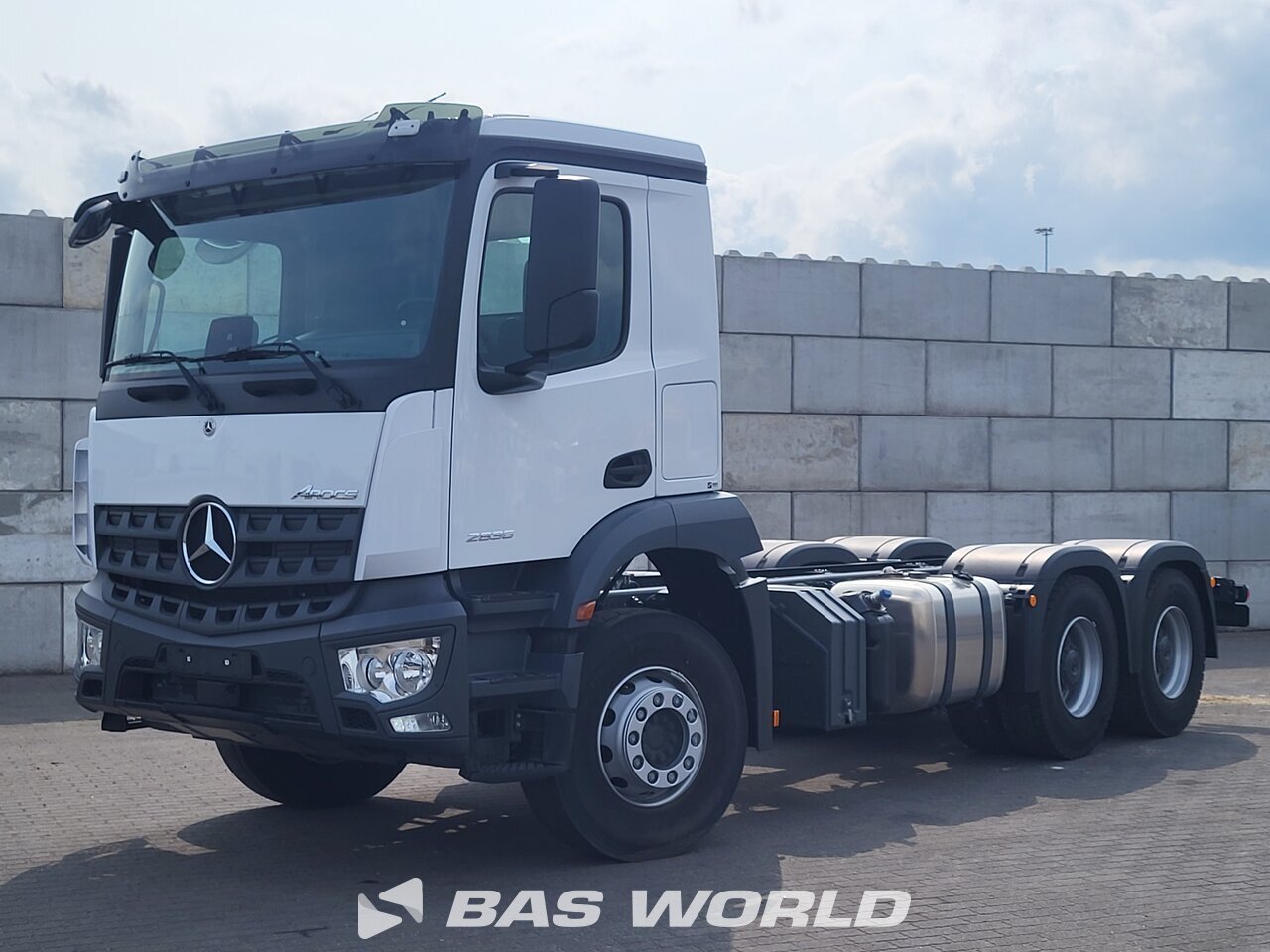 Mercedes Arocs 2636 6X4 Chassis truck - BAS World