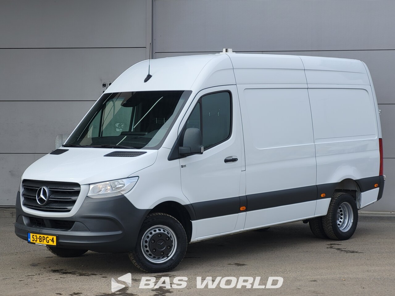 Mercedes Sprinter 516 CDI Closed box van - BAS World