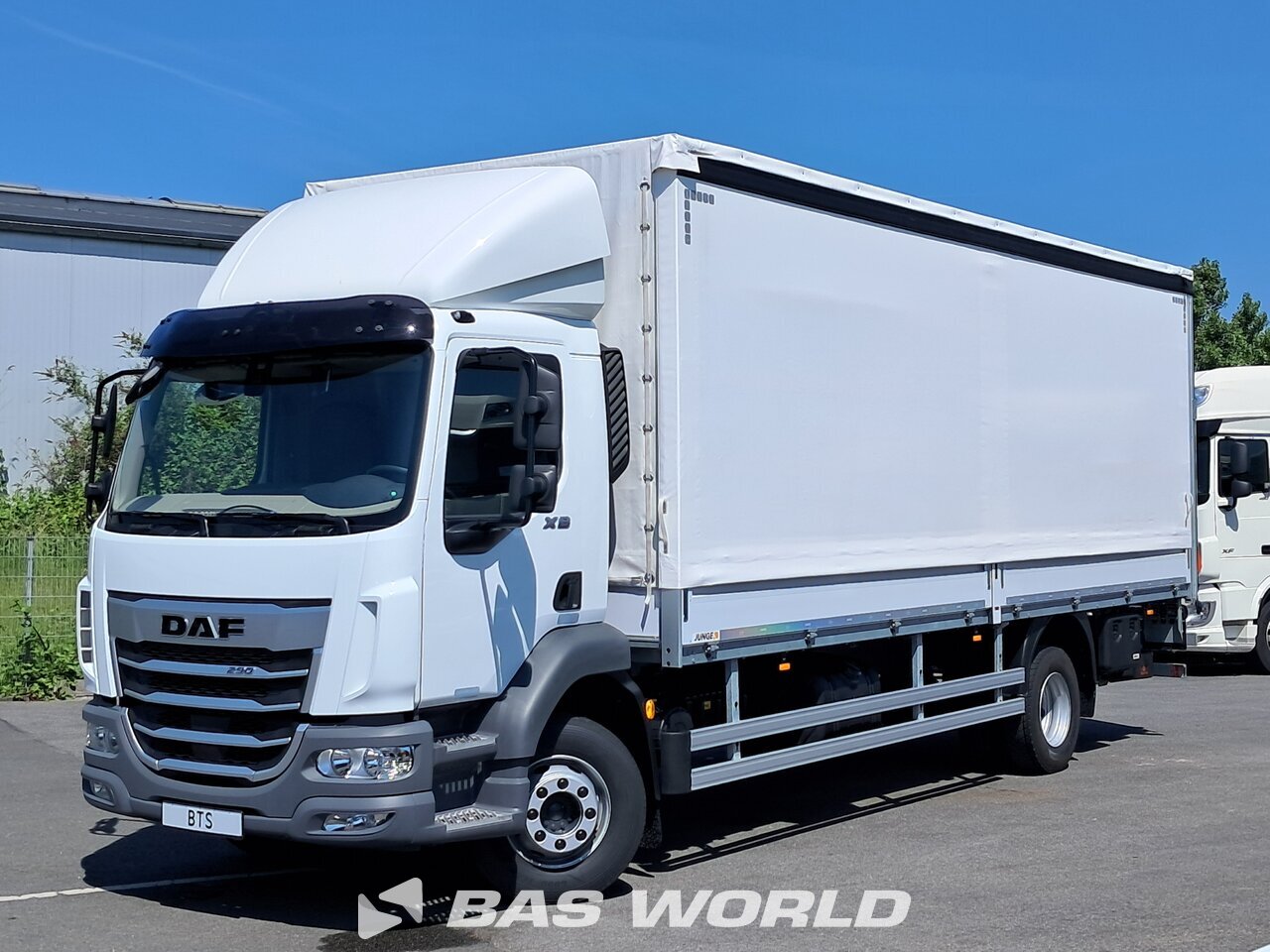 DAF XB 290 4X2 Junge Schuifzeil vrachtwagen - BAS World