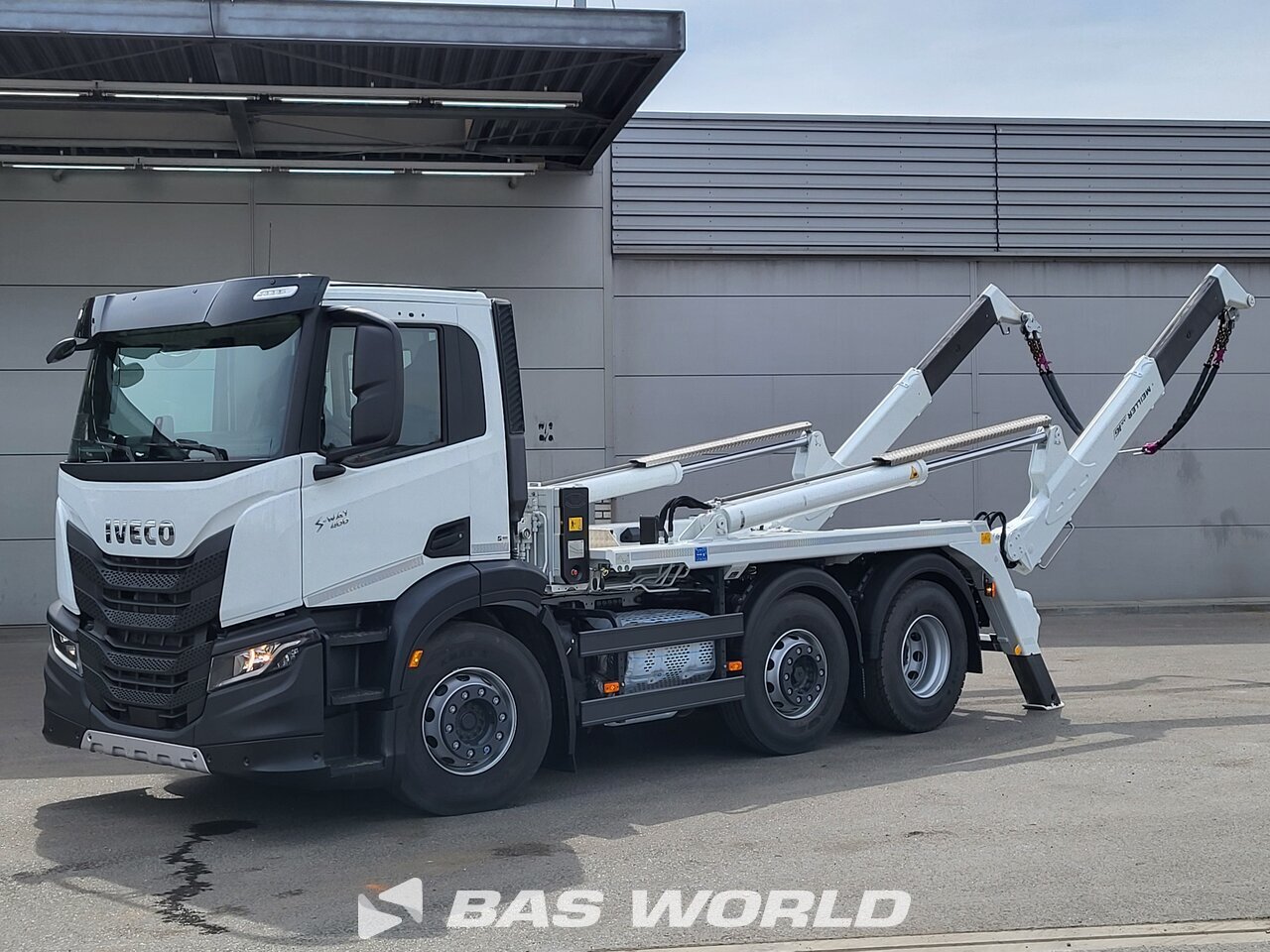 Iveco S-Way 400 6X2 Meiller Type: AK 16MT Skip loader - BAS World