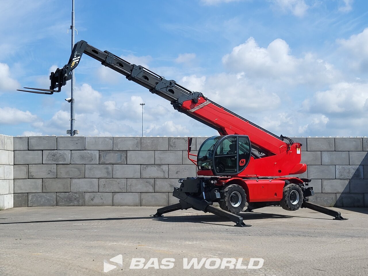 Magni RTH5.35 S-M/C Telescopic handler - BAS World