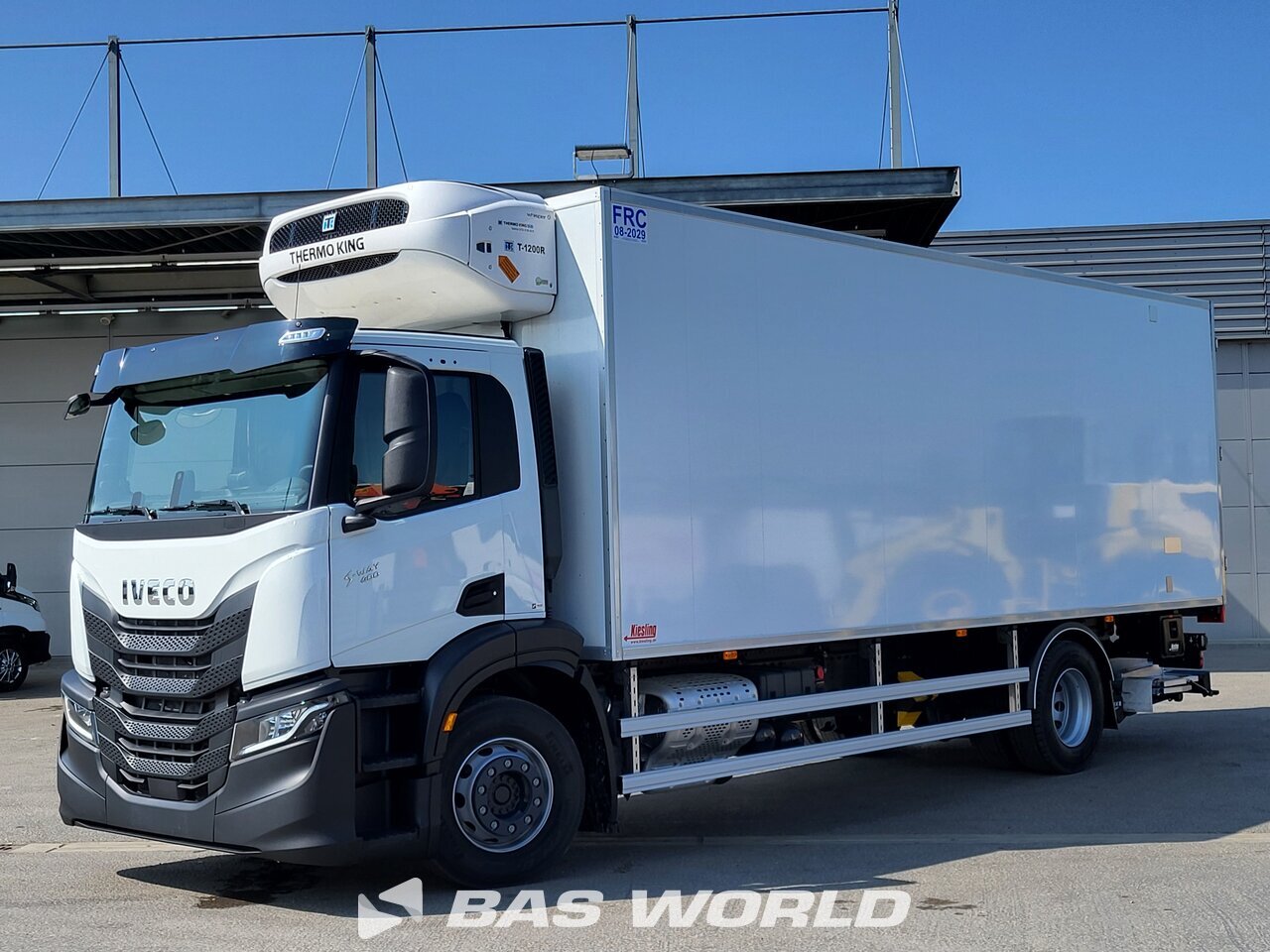 Iveco S-Way 400 4X2 Kiesling Camion frigorifique - BAS World