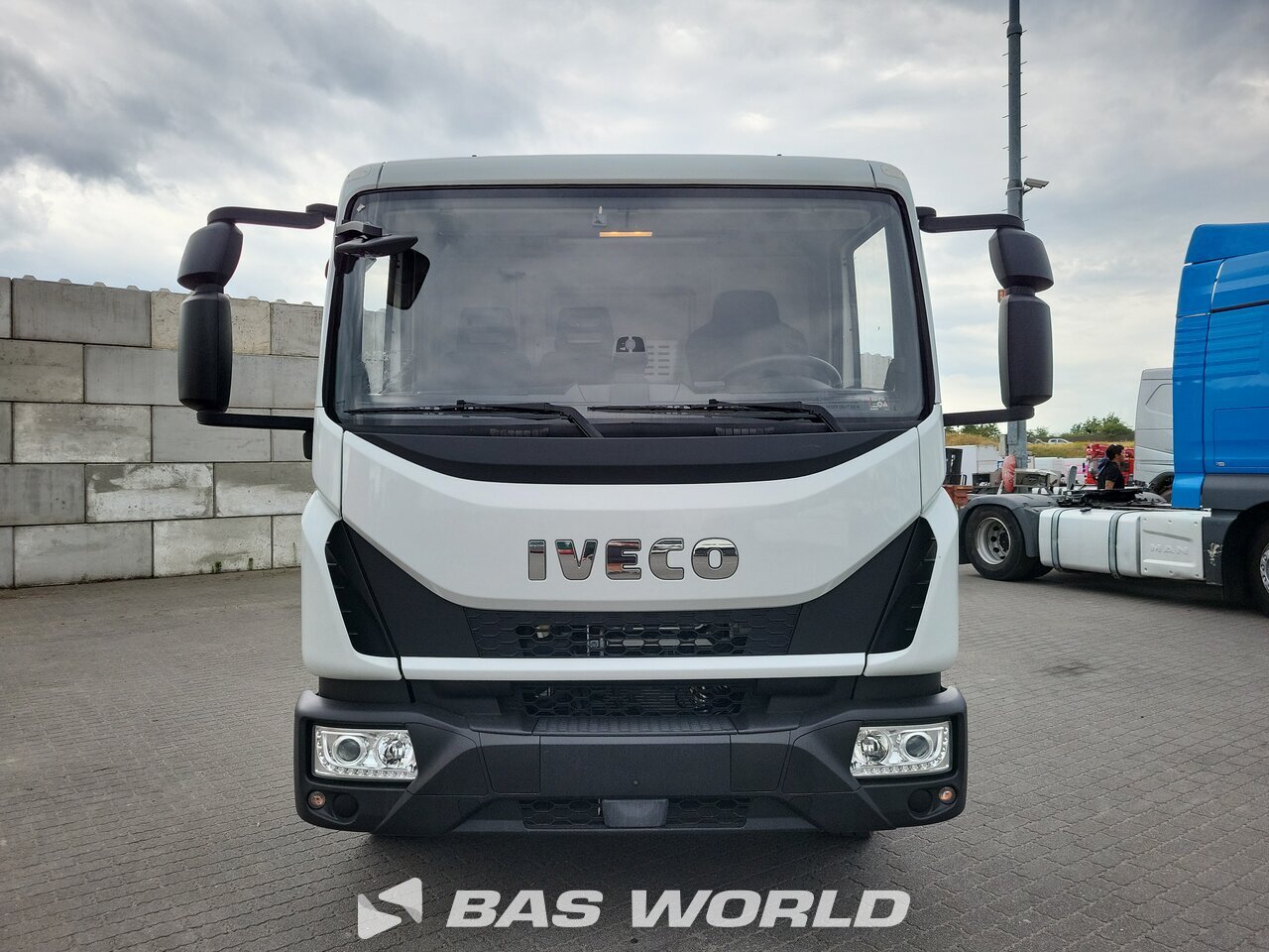 Iveco Eurocargo 120LE210 4X2 Chassis truck - BAS World