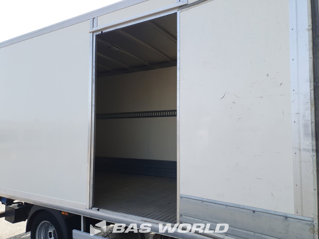 Iveco Daily 35C18 Box body - BAS World