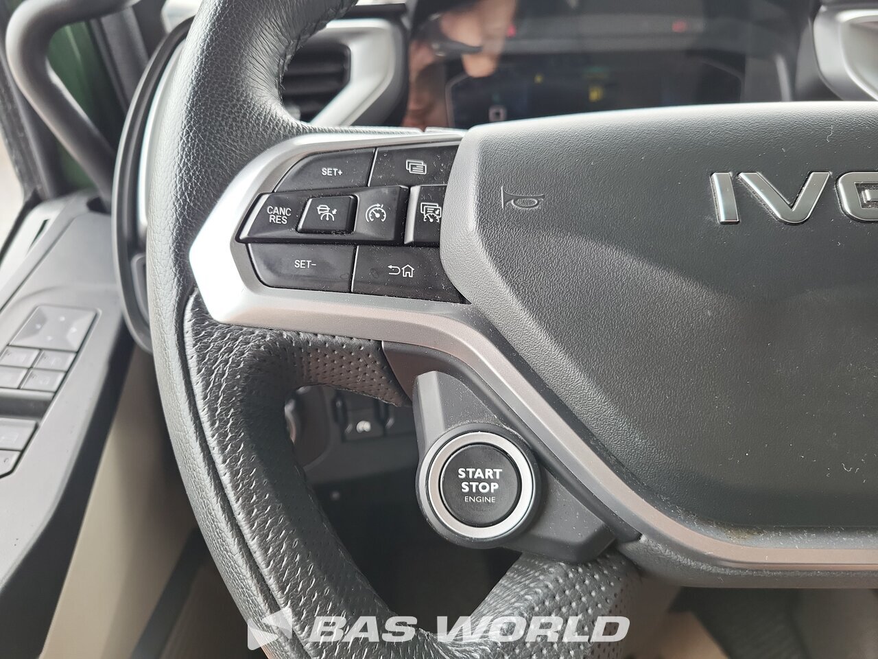 Iveco S-Way 500 4X2 Tractor Unit - BAS World