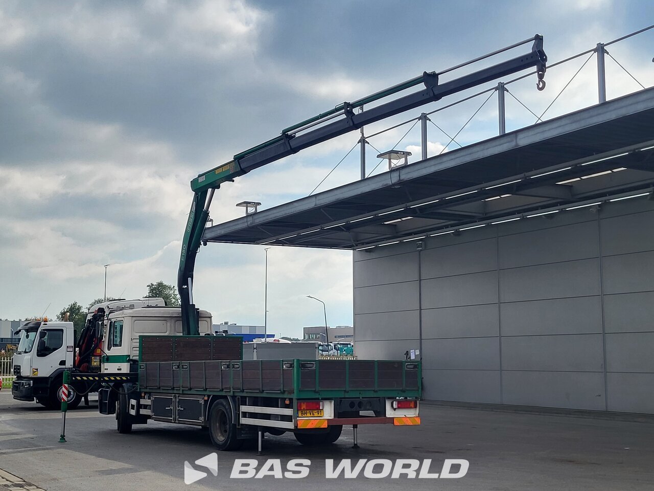 MAN 18.224 4X2 Flatbed trucks - BAS World