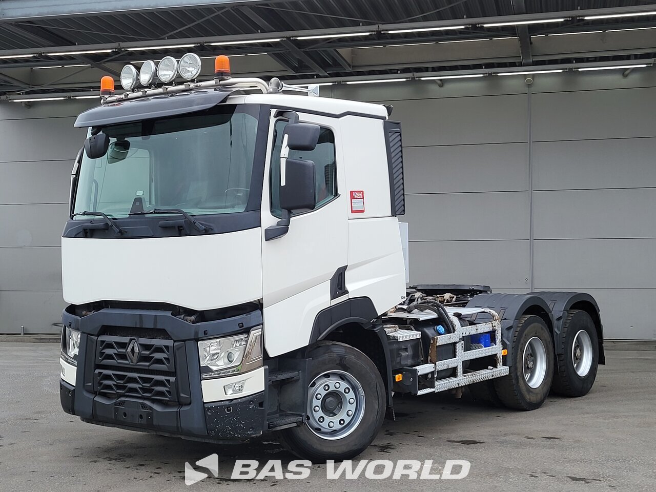 Renault T 520 6X4 Tractor Unit - BAS World