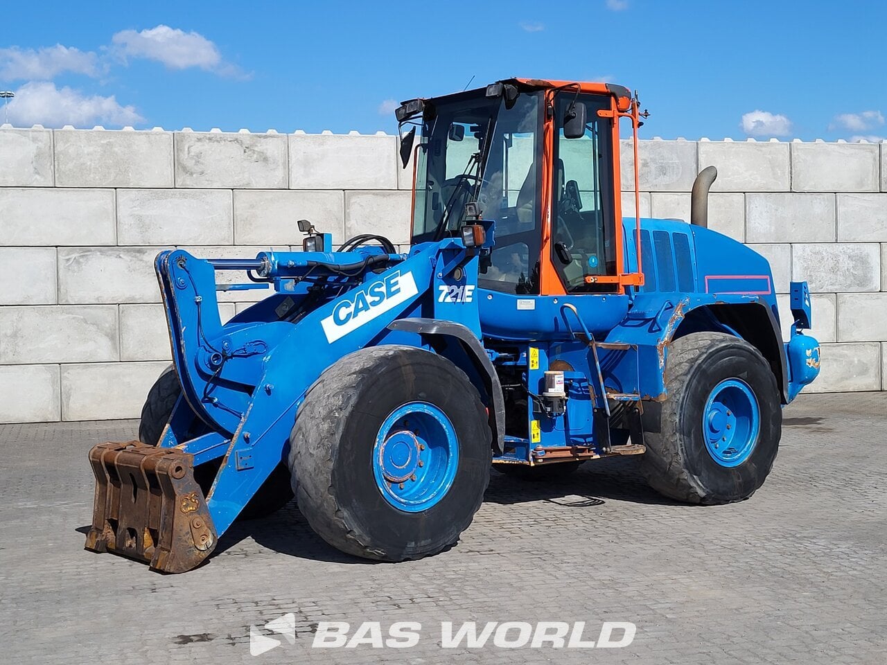 Case 721 E Wheel loader - BAS World