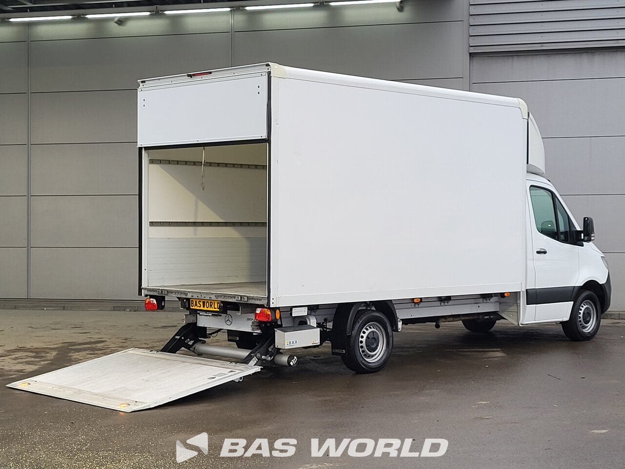 Mercedes Sprinter 317 CDI Box body - BAS World