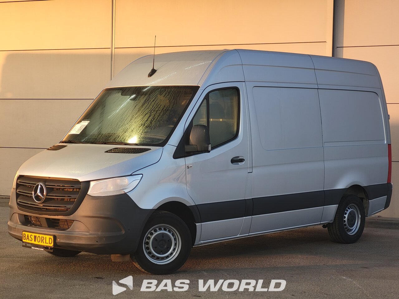 Mercedes Sprinter 315 CDI Closed box van - BAS World