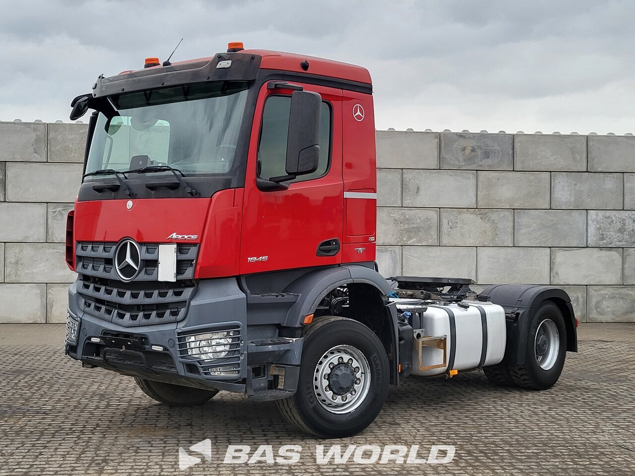 Mercedes Arocs 1845 4X4 Trekker - BAS World
