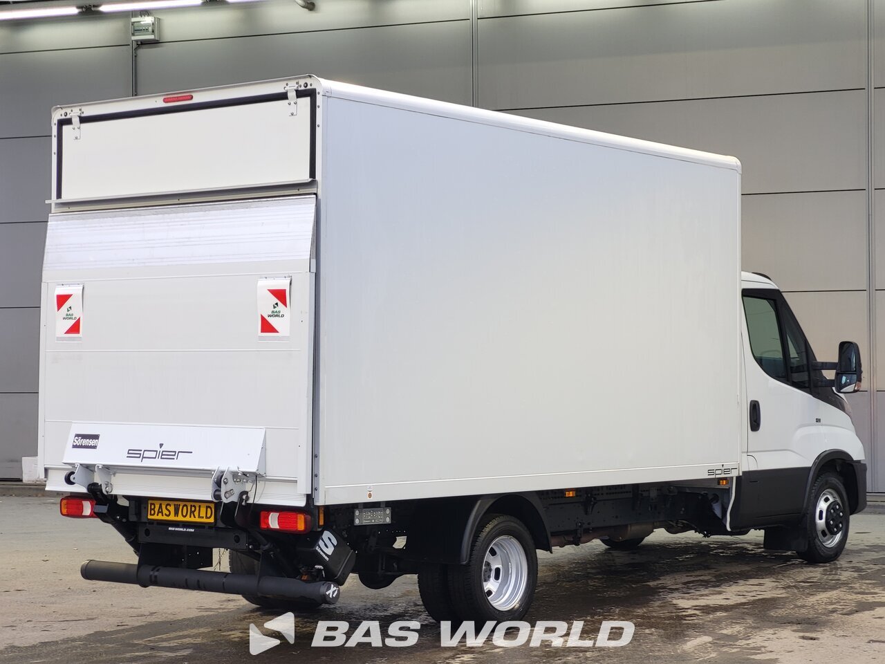 Iveco Daily 35C16 Box body - BAS World