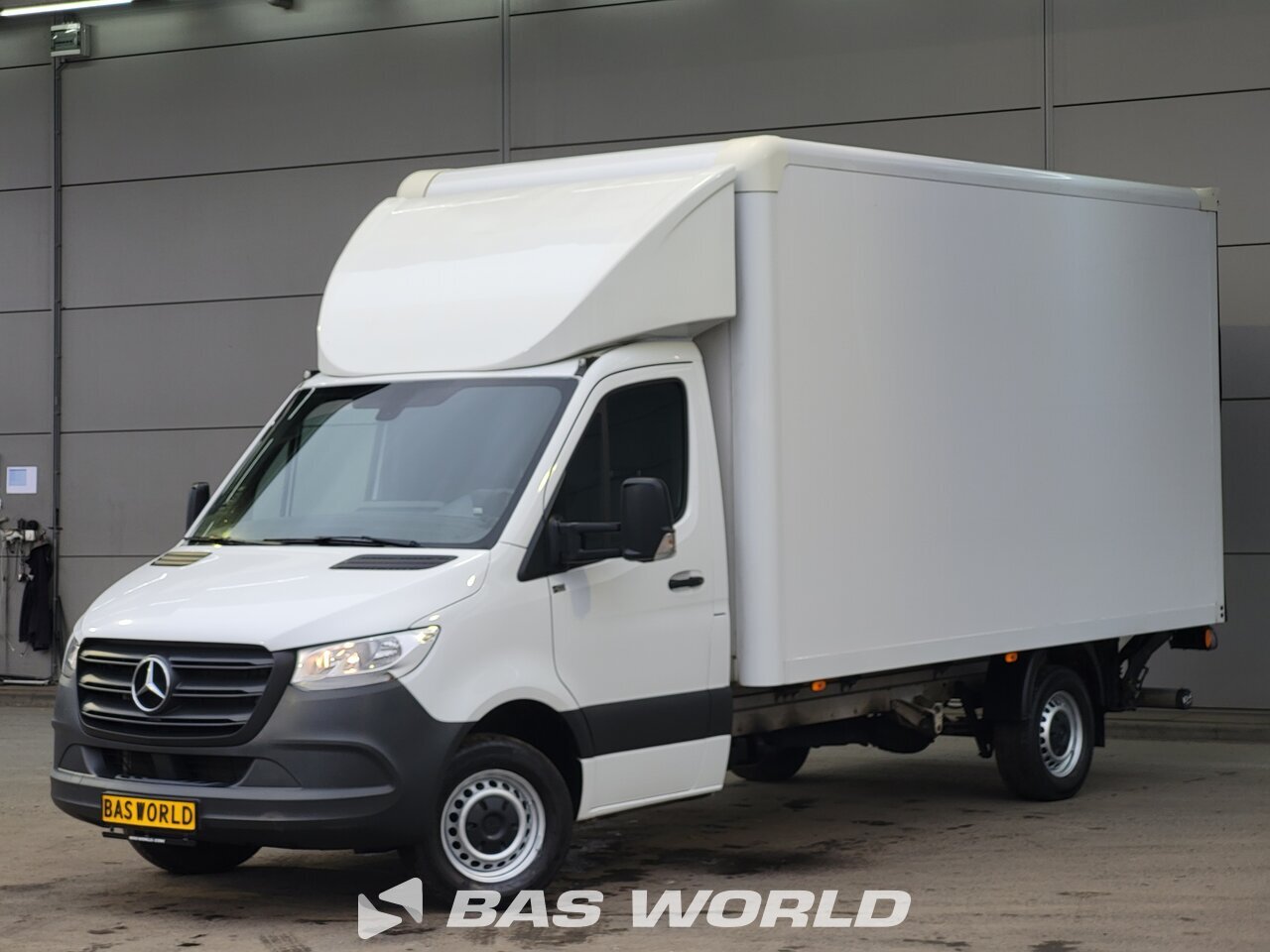 Mercedes Sprinter 317 CDI Box body - BAS World