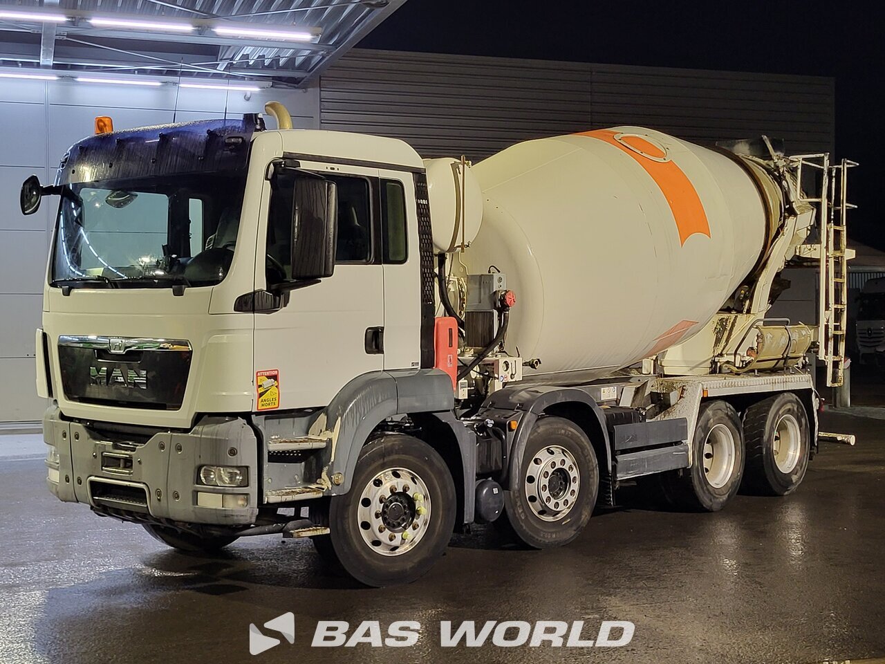 MAN TGS 32.400 8X4 Schwing Stetter Camion hormigonera - BAS World