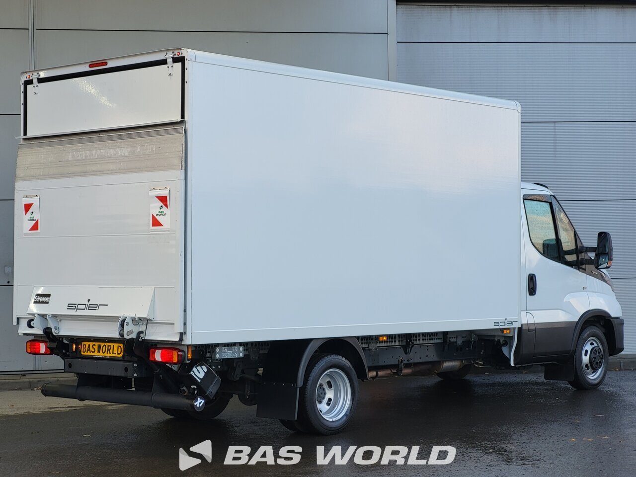 Iveco Daily 35C16 Box body - BAS World