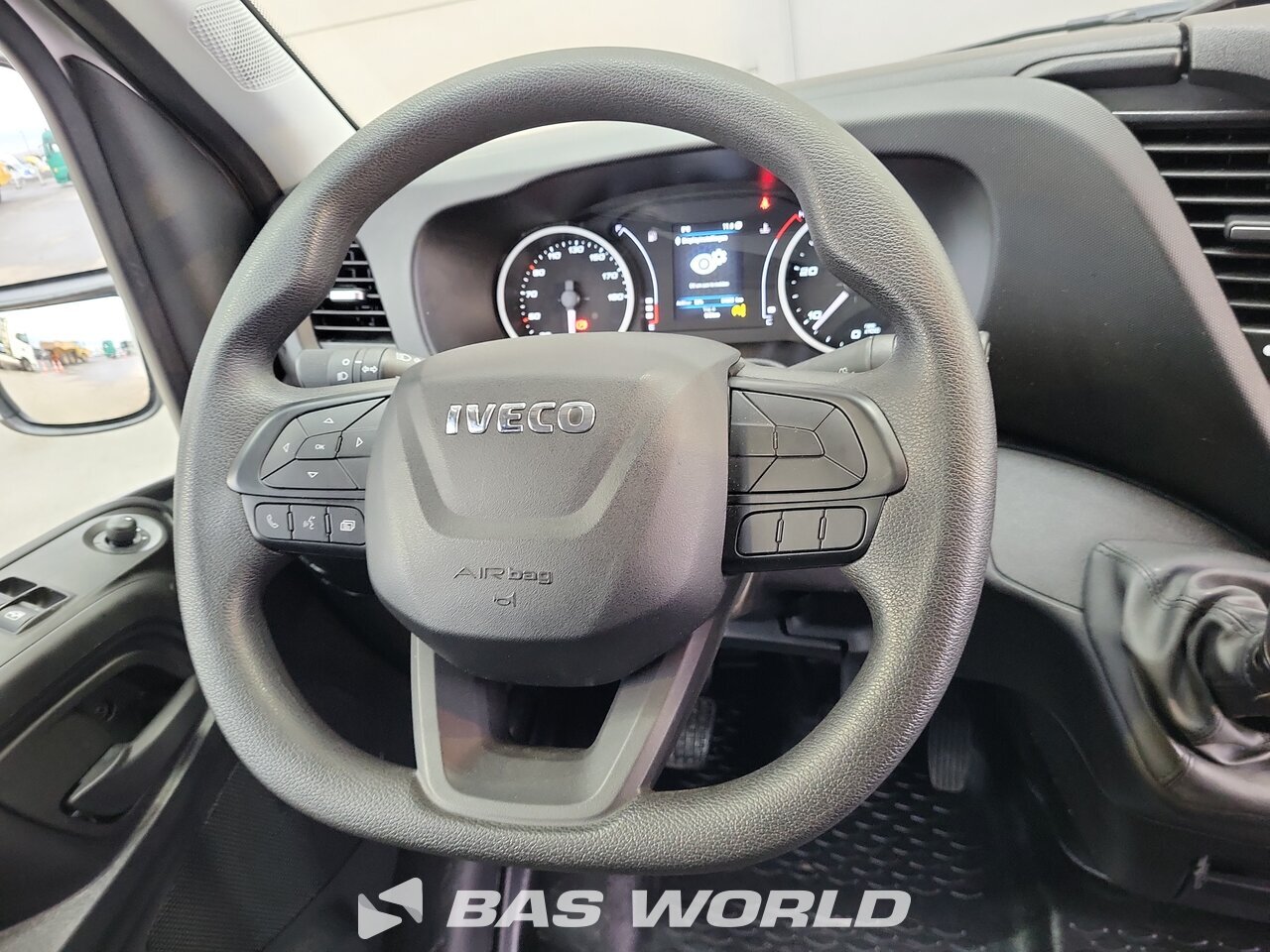 Iveco Daily 35C16 Box body - BAS World