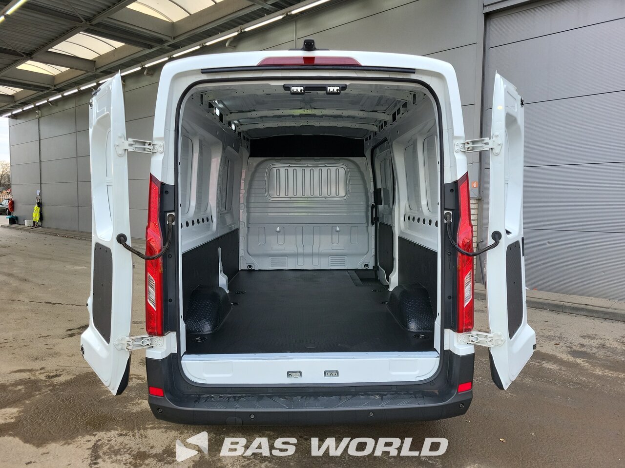 Maxus Fourgon utilitaire - BAS World