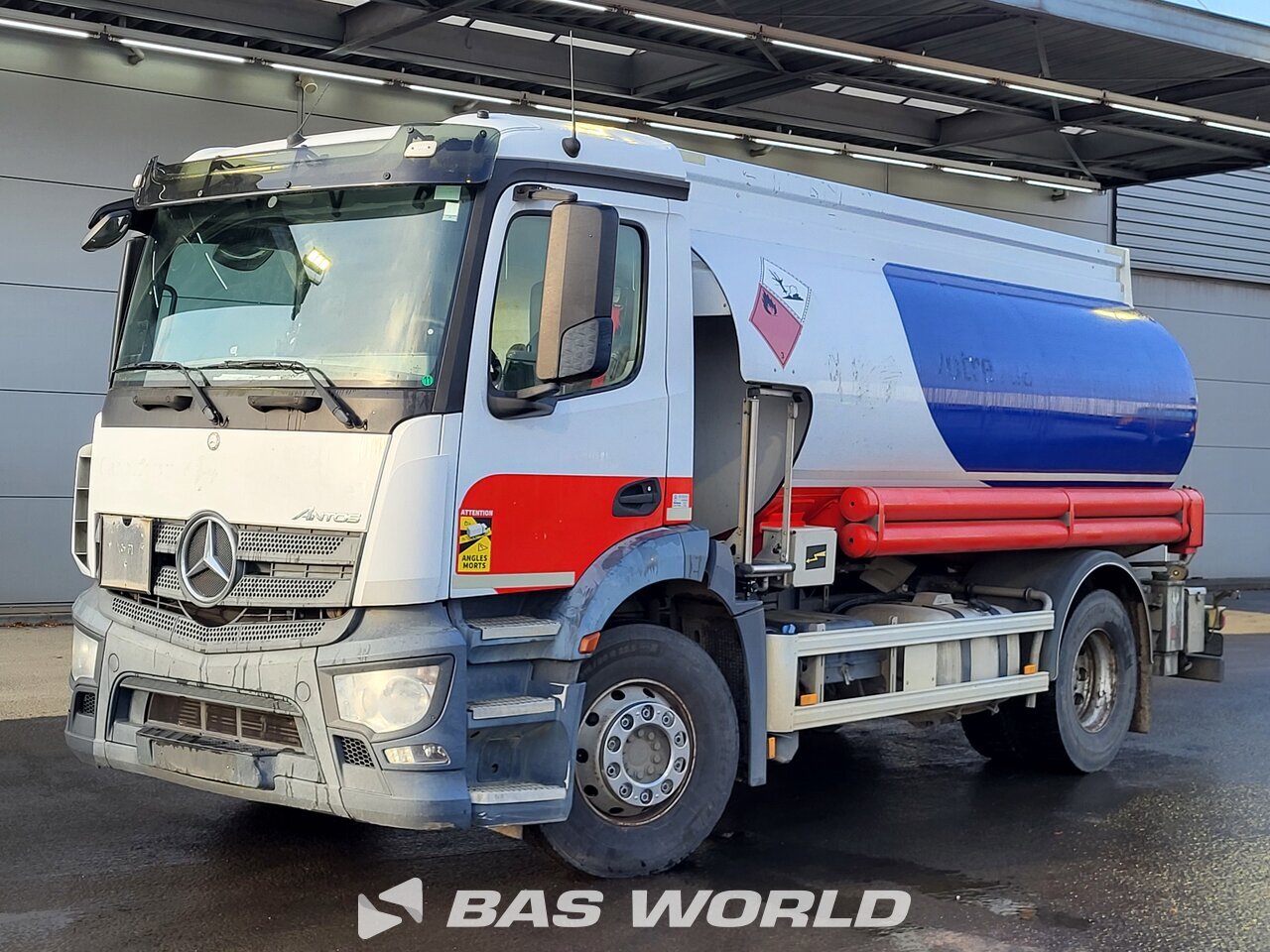 Mercedes Antos 1824 4X2 Magyar Tank LKW - BAS World