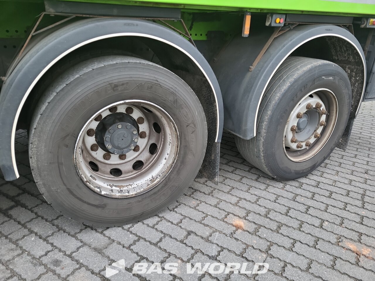 DAF CF 290 6X2 Translift Zijlader Vuilniswagen - BAS World