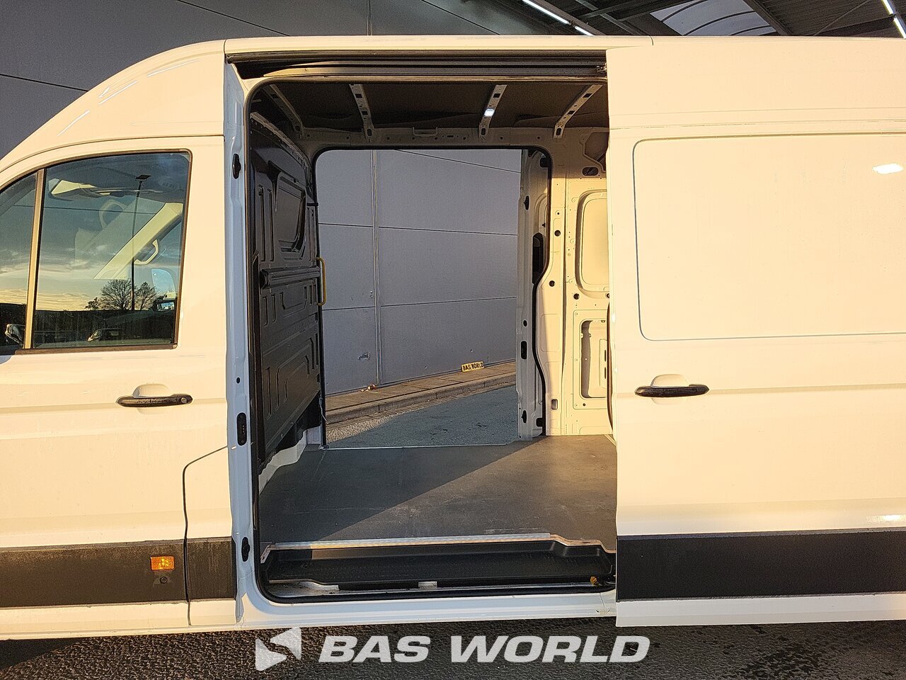 Volkswagen Crafter 177pk Closed box van - BAS World